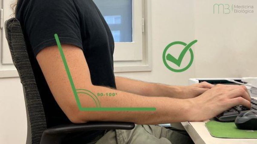 Cómo mantener una postura saludable frente al computador